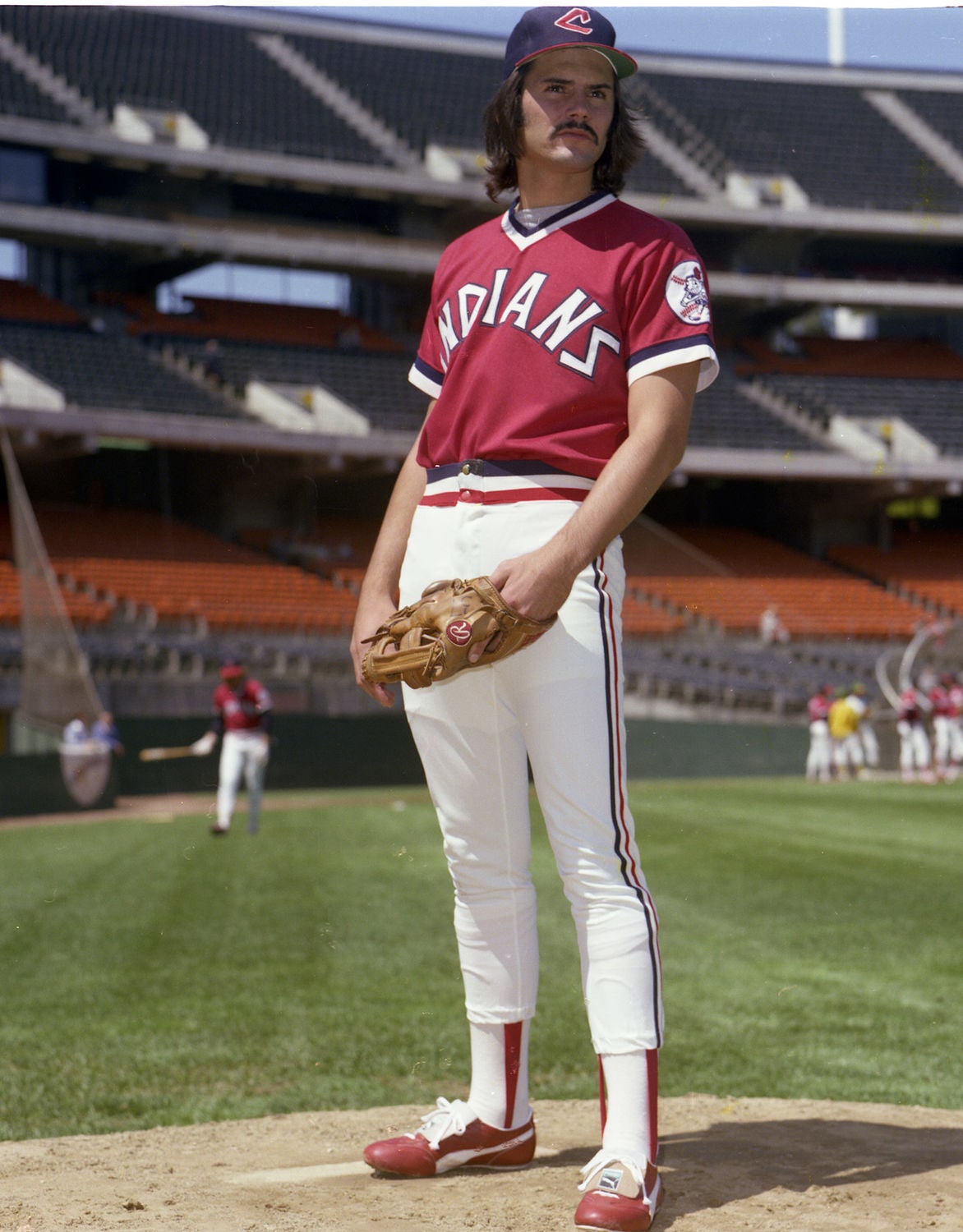 Eckersley no-hits Angels at Cleveland Stadium | Baseball Hall of Fame