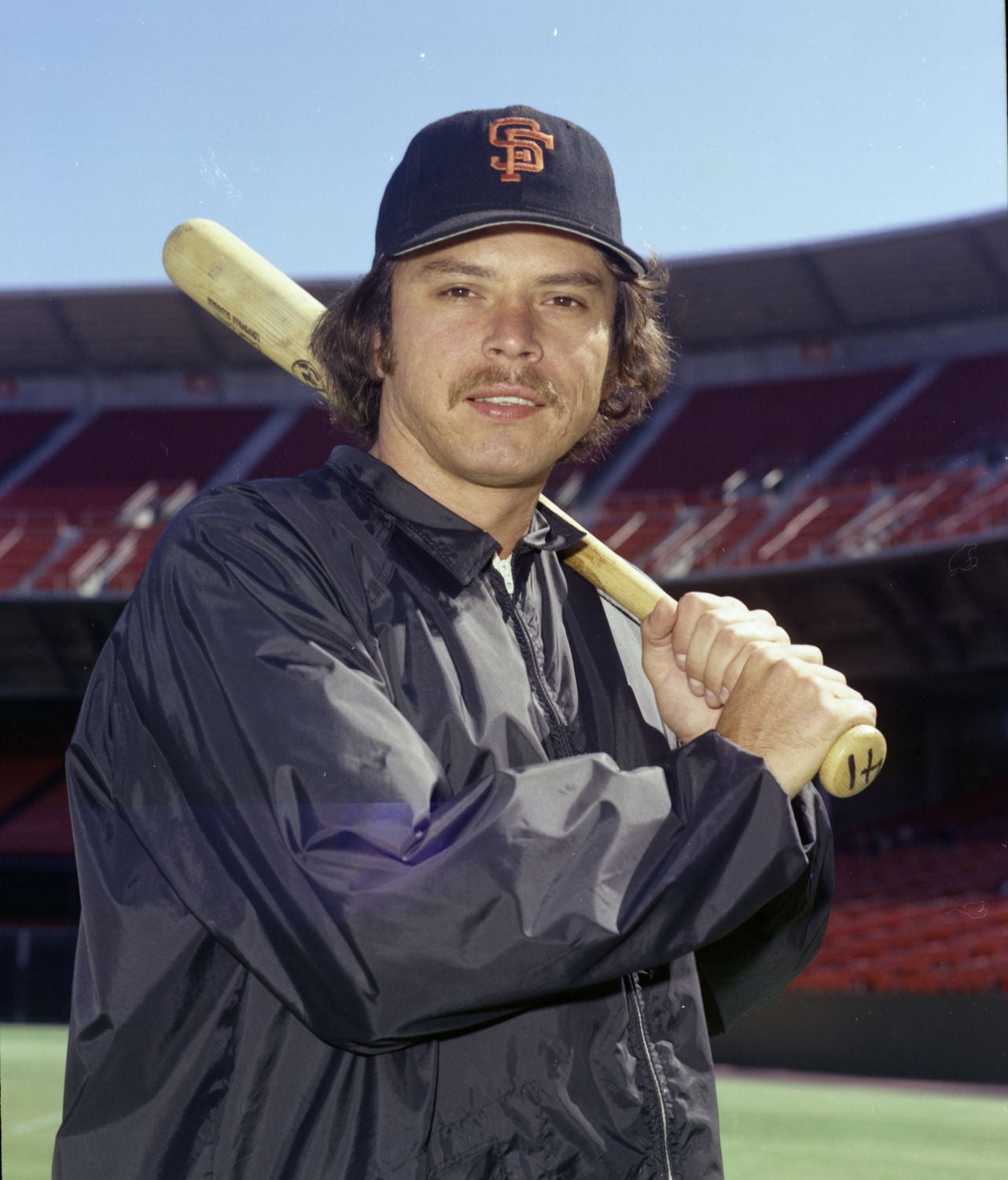 #CardCorner: 1975 Topps Darrell Evans | Baseball Hall of Fame