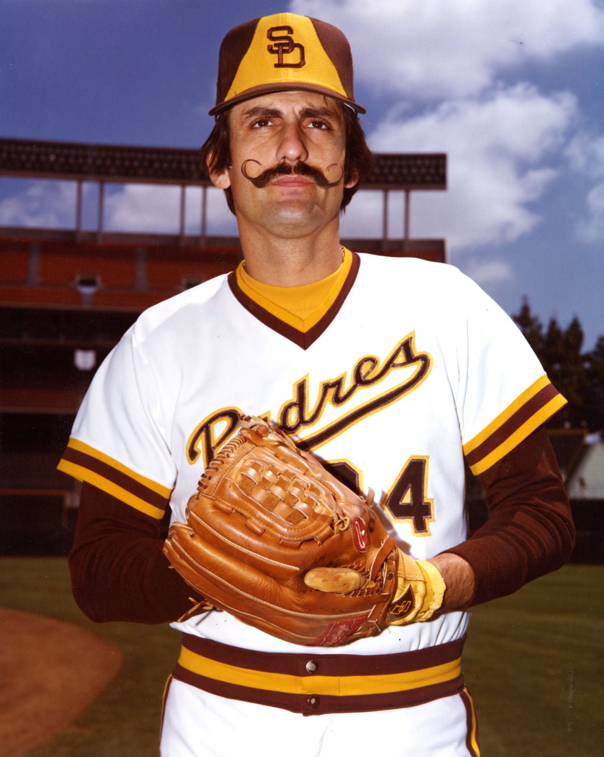 Fingers trades reshaped two franchises | Baseball Hall of Fame