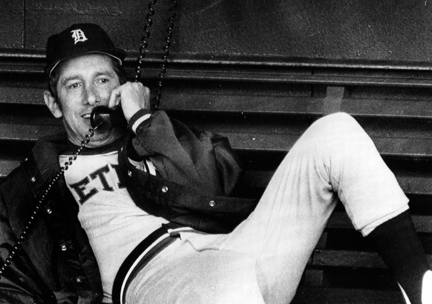 #CardCorner: 1969 Topps Joe Schultz | Baseball Hall of Fame