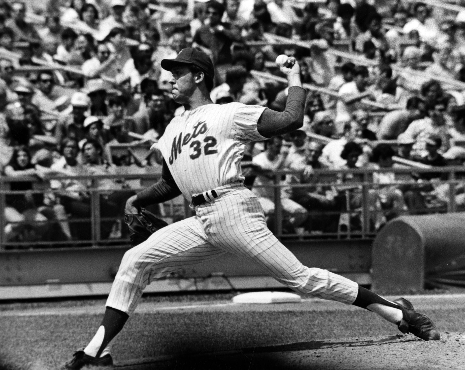 Roberto Clemente records 3,000th hit in final regular-season at-bat ...