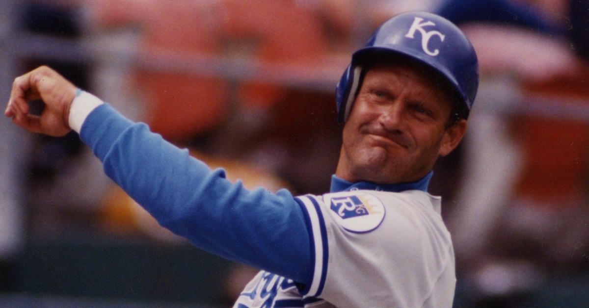 The Royals’ George Brett goes 4-for-4 to raise his average to .401 ...