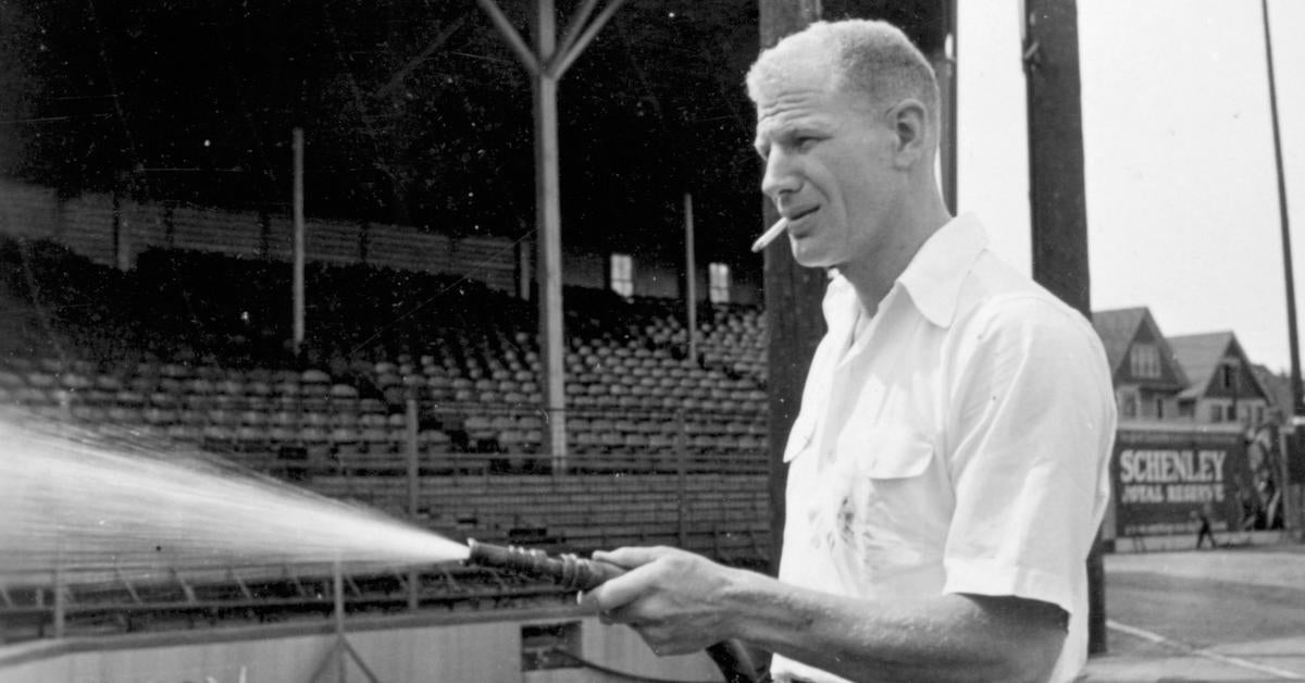 Veeck brought fun back to baseball | Baseball Hall of Fame