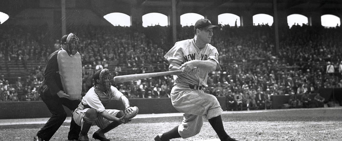 Lou Gehrig appears in his 2,000th consecutive game for the Yankees ...