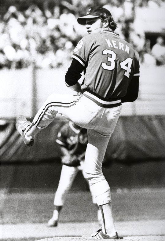 #CardCorner: 1975 Topps Jim Kern | Baseball Hall of Fame