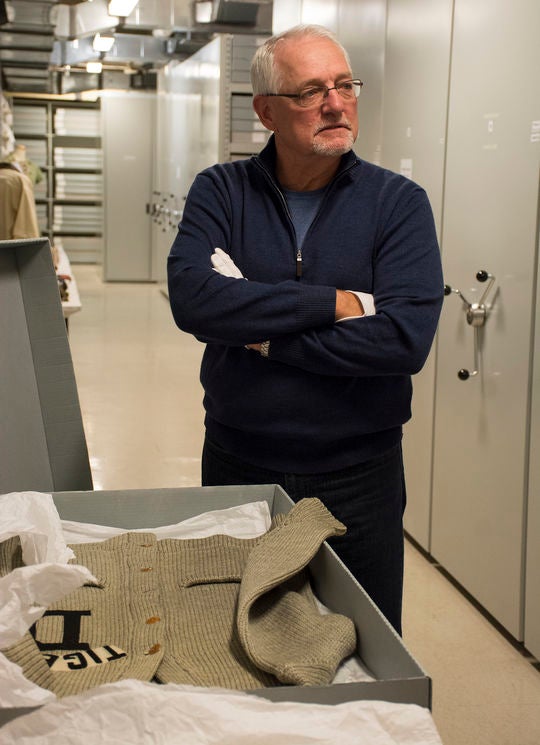 Former pinch-hitting specialist Greg Gross enjoys history at Hall of ...