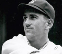 Luke Appling homers off Warren Spahn in Cracker Jack Old Timers Game at ...
