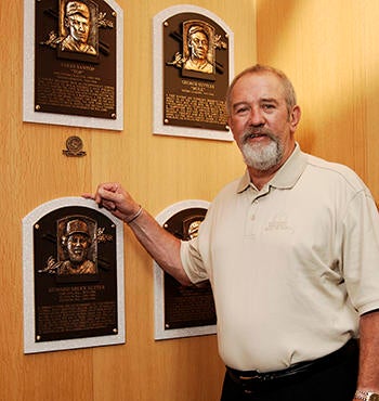 Sutter remembered as pioneer of split-fingered fastball | Baseball Hall ...